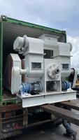 China 1750*1250*680 Wood Sawdust Piston Press Briquette Machine with 8-75mm Briquette Size for sale