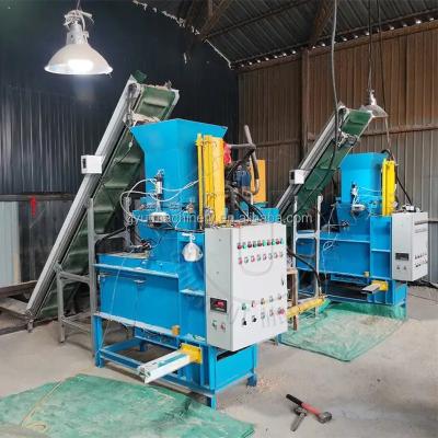 China 2100 KG Automatic Horizontal Sawdust Compressing Square Baler for sale