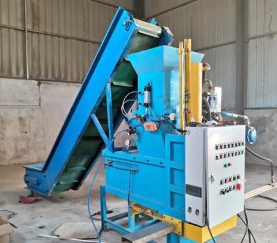 China 20HP Diesel Engine Hydraulic Press Baler Machine for Bagging Bale Hay Rice Wheat Straw for sale