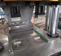 China Salt Lick Block Making Machine with Multifunctional Hydraulic Press and Minerals for sale