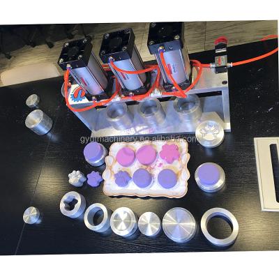 China Machine Type Bath Bombs Press Machine for Customized Heart Star Cubic Ball Shape for sale