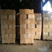 China 2100 KG Farms Wood Shavings Press Baler Machine for Alfalfa Silage Peat Moss Grass Leaf for sale
