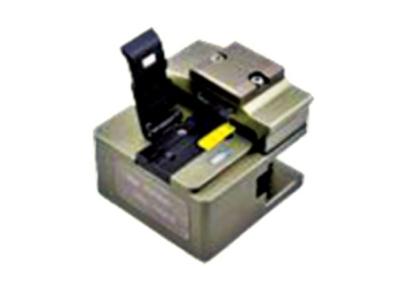 China Small Size High Precision Fiber Optic Cleaver FC003 Convenient Carry for sale