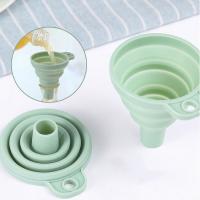 China Household Food Safe Silicone Rubber Funnel Foldable for sale
