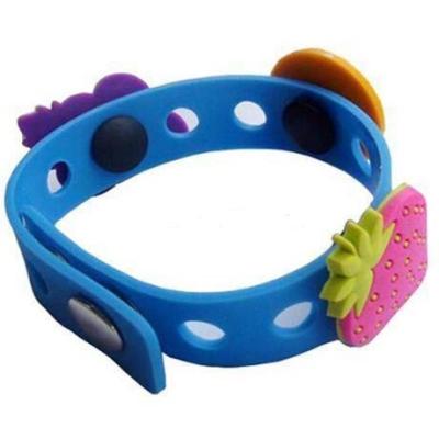 China Silkscreen Printing OEM 175X12X2MM PVC Wrist Band for sale