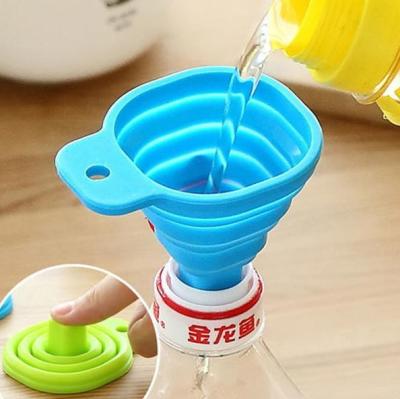 China FDA Pantone Color Long Neck Food Grade Silicone Folding Funnel for sale