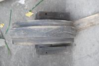 China Parts Undercarriage R210-7 Excavator Idler 12 Months Warranty for sale