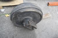 China Parts Undercarriage R210-7 Excavator Idler 12 Months Warranty for sale
