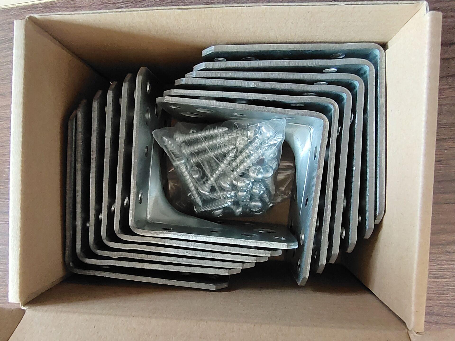 Heavy-Duty Silver Galvanised Angle Wood Connector with Beading Hole Angled Construction Angle Bracket