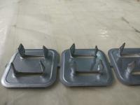 China Foil Fix Clip Z275 Galvanized Steel for Timber Framing in 21mm & 28mm Sizes Corrosion Resistant for sale