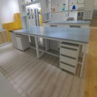 China Customized Lab Work Bench Steel Wood Modular Lab Table For University School Hospital Living Room for sale
