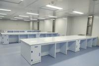 China PP Lab Work Bench Corrosion Resistant Modular Lab Benches White With Double Layer Storage Rack for sale