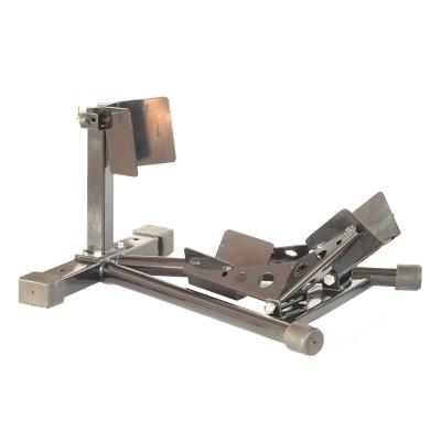 China 1500LB Moto Front Wheel Chock: 2-Hole Adjust, Auto-Release for Transport/Repair/Storage for sale
