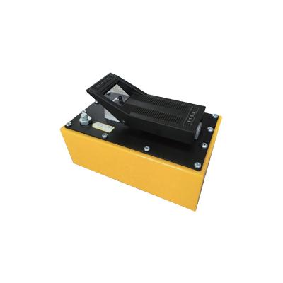 China High-Pressure Hydraulic Air Pump: 70MPa, 850/170ml/min, 3200ml Tank for Engineering/Repair/Assembly for sale