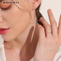 China 0.21cm 0.07oz Mobius Wedding Band S925 Sterling Silver Couple Rings SGS for sale