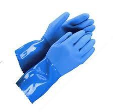 China Anti Slip Chemical Resistant Work Gloves Extended Protection On The Forearm for sale