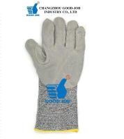 China Long Cuff HPPE Polyethylene Cow Split Leather Level 5 Anti Cut Gloves Saw Proof for sale