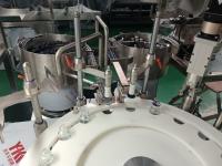 China Industrial Liquid Filling Machine for 100-500ml Containers with ±1% Accuracy and 800kg Weight for sale