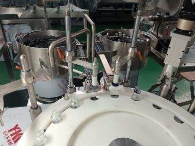 China Industrial Liquid Filling Machine for 100-500ml Containers with ±1% Accuracy and 800kg Weight for sale