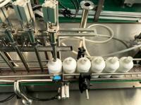 China Automatic Essential Oil Filling Machine 5-50ml ExdⅡBT4 Explosion-Proof Peristaltic Pump 3500 BPH for sale