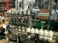 China Automatic Liquid Filling Machine 30-500ml Anti-Foaming Servo Dosing 2000-4000 BPH for sale