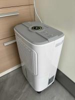 China 12 L/D LED Humidity Display Smart Touch Dehumidifier Embedded Humidity Sensor for sale