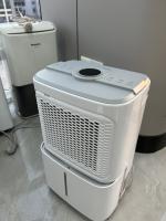 China 12 L/D LED Humidity Display Smart Touch Dehumidifier Embedded Humidity Sensor for sale