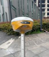 China Lightweight And High Precision RTK GNSS Receiver 1.4 Kg Horizontal 2.5mm 0.5ppm RMS For Surveying for sale