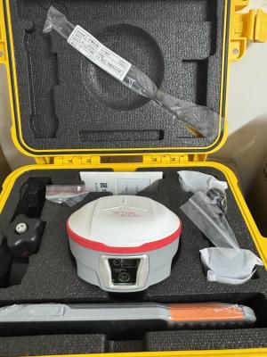 China SinoGNSS T70 laser RTK Internal Radio Optional 405470 MHz UHF Or FH915 Spread Spectrum GPS Receiver with L band Providing Navigation and High Precision Location Data for sale