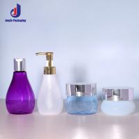 China 150ml 160ml PET Spray Bottles Luxury Flat Shoulder Bottle For Shampoo Conditioner Shower Gel for sale