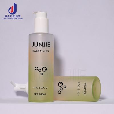 China 200ml Plastic Pet Toner Bottle for Shampoo Skincare Lotion Empty Containers Screw Cap Seal Screen Printable Eco-Friendly for sale