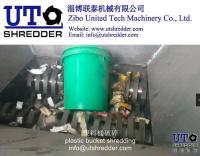 China hot plastic barrel shredder, bucket crushing machine, plastic effective grinder, four shaft shredder from UT Machinery for sale