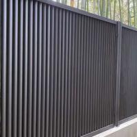 China Outdoor Modern Metal Aluminium Vertical Slat Fencing / Aluminum Privacy Fence Panels for sale