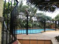 China Customizable Colour Aluminium Pool Fencing 5 Foot Durable and Long Lasting for sale