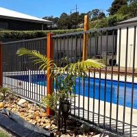China Industrial Aluminium Flat Top Pool Fencing Corrosion Resistant Pool Guardrail For Customization for sale