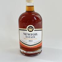 China Luxury Custom Degradable Gold Foil Embossed Logo Label Red Wine Champagne Glass Bottle Sticker Label for sale