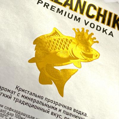 China Custom Printing Waterproof Strong Stickiness Embossed Luxury Texture Gold Foil UV Printing Whisky Drinks Liquor Bottle Labels for sale