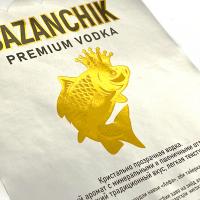 China Custom Printing Waterproof Strong Stickiness Embossed Luxury Texture Gold Foil UV Printing Whisky Drinks Liquor Bottle Labels for sale