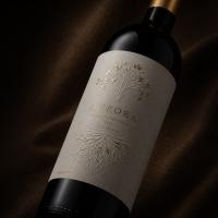 China Custom Luxury Wine Bottle Texture Paper Labels Embossed Logo Hot Stamping Gold Foil Printing Packaging Stickers for sale