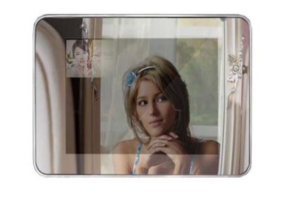 China AC 110V-240V Magic Mirror Display Lcd Advertising Player 32'' For Mall / Clothing Shop for sale