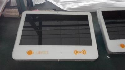 China 3G Wall Mount LCD Digital Signage Display Intelligent ID Card Read for sale