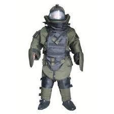 China EOD Bomb Disposal Suit - 35kg Protective System with 1600 m/s V50 Rating for Explosive Ordnance Operations for sale