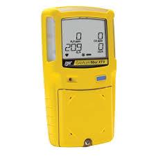 China CLH100 H2S Gas Detector - 0-100ppm Range, 102g Portable Safety Monitor with OLED Display for sale