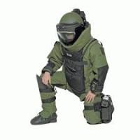 China EOD Bomb Disposal Suit 29kg Kevlar Body Armor with Helmet Visor and Communication System for sale