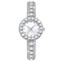 China New fashion light luxury wrist watch for women quartz watch With diamond waterproof for sale