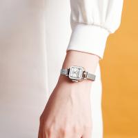 China 22cm Alloy Quartz Wristwatch With 8mm Band Width For Women for sale