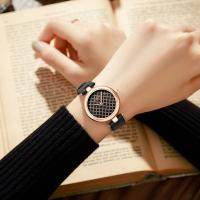 China Customize Mens Watch With Calendar And Personalized Dial Color Option for sale