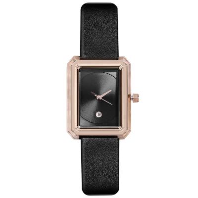 China Nonscale Women'S Leather Wrist Watch 30mm Alloy Material ROHS Approved for sale