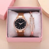 China Women'S Wrist Watch Gift Set With Gypsophila dial Nonwaterproof for sale