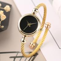 China Nonwaterproof Quartz Watch Women'S Gold Bracelet Watch 4mm Band Width for sale